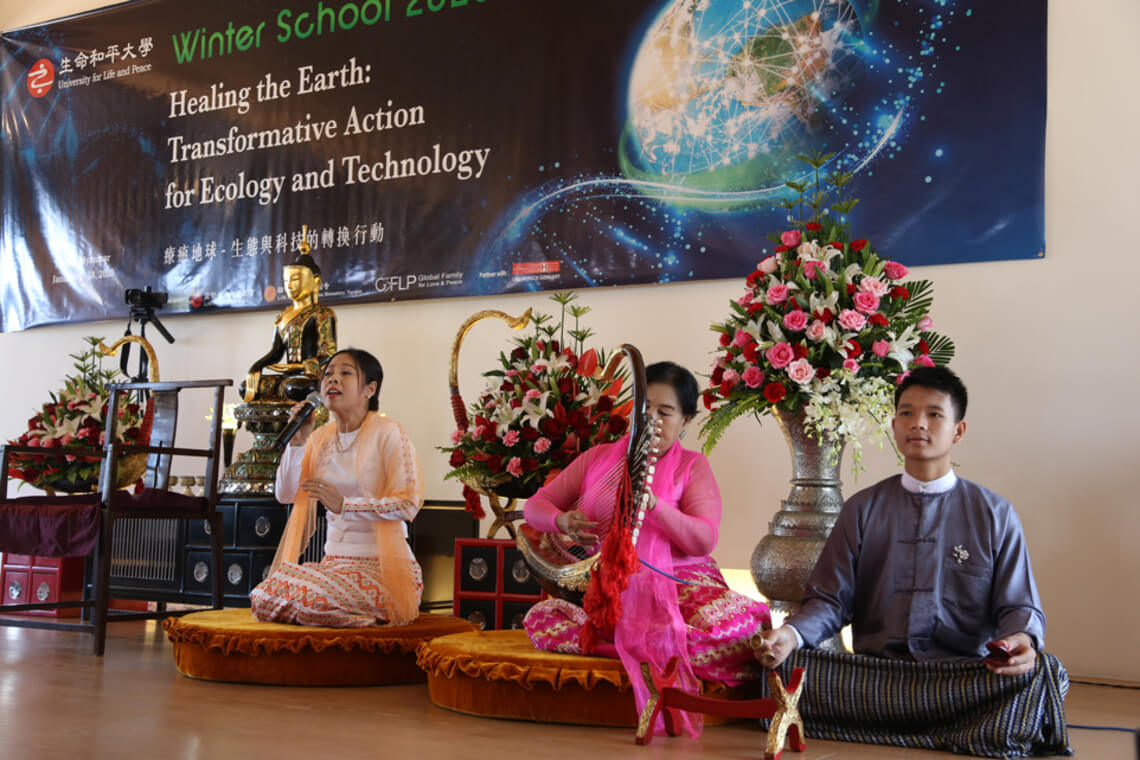 Ling Jiou Mountain Buddhist Web TV-Dharma Master Hsin Tao Speaks at the ...